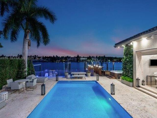 house with 6 bedroom, Miami Beach FL ES104898511