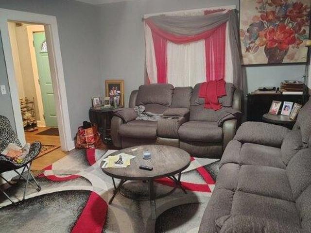 house with 6 bedroom, Middletown CT ES104296196
