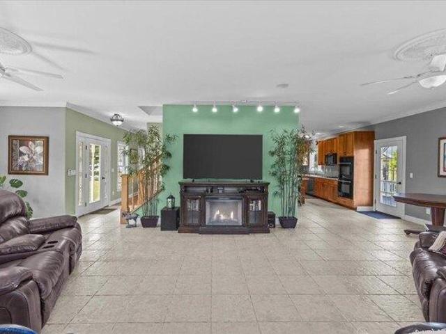 house with 6 bedroom, Milton VT ES105229305