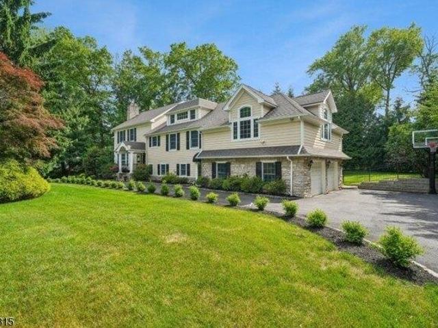 house with 6 bedroom, Millburn NJ ES104295462