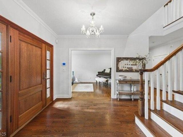 house with 6 bedroom, Millburn NJ ES104809670