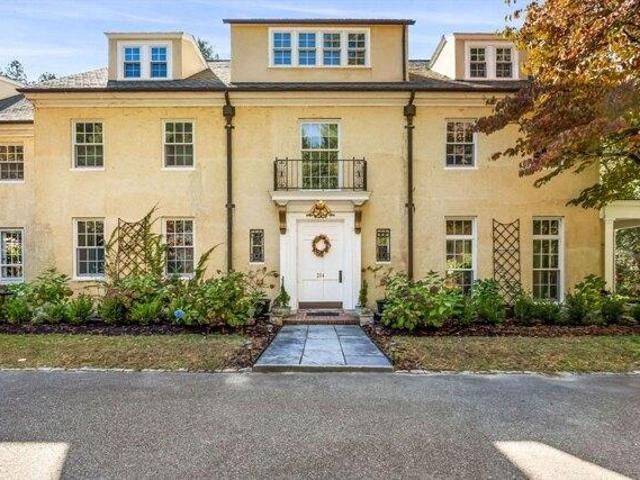 house with 6 bedroom, Millis MA DS102090244
