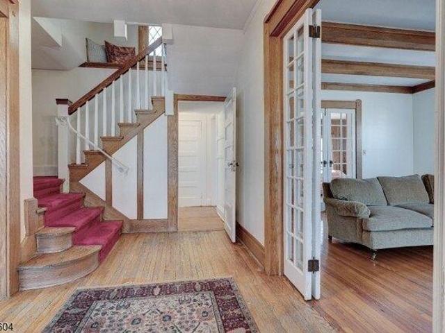house with 6 bedroom, Montclair NJ DS102729505