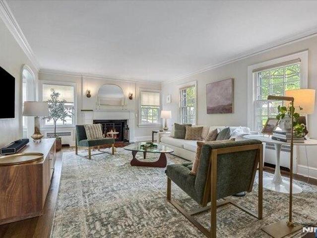 house with 6 bedroom, Montclair NJ ES103070864