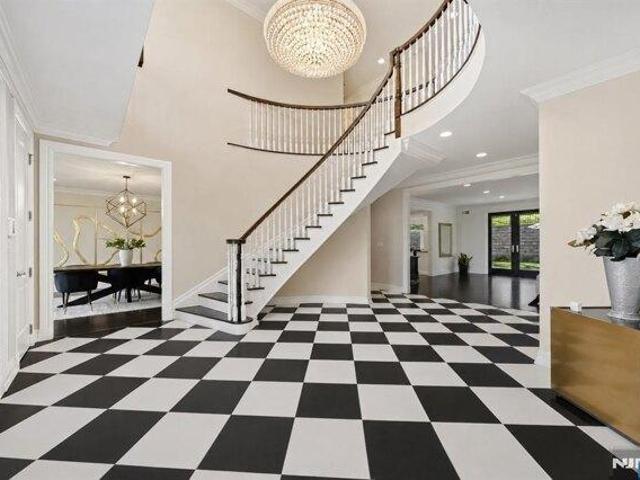 house with 6 bedroom, Montclair NJ ES104152120