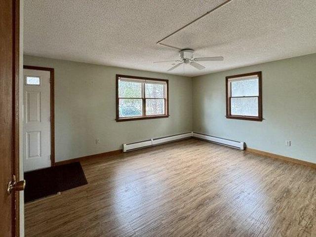house with 6 bedroom, Montague MA DS102632503