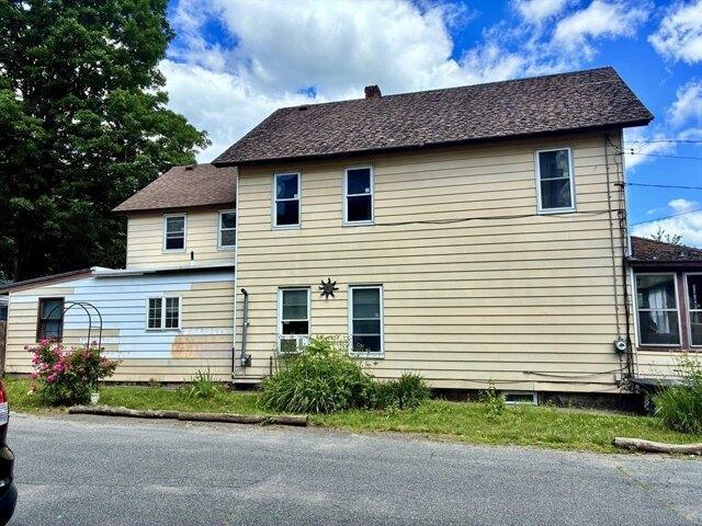 house with 6 bedroom, Montague MA ES103441112