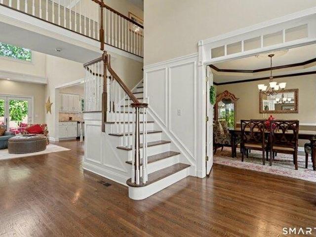 house with 6 bedroom, Monroe CT ES104263323