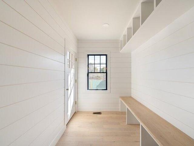house with 6 bedroom, Nantucket MA DLS102960509