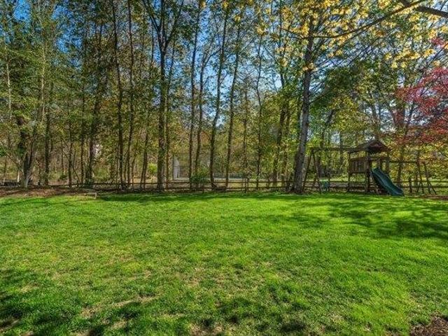 house with 6 bedroom, Needham MA DLS102316647