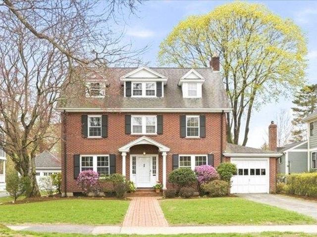 house with 6 bedroom, Needham MA DLS102412047
