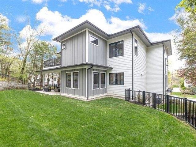 house with 6 bedroom, Needham MA DLS102668959