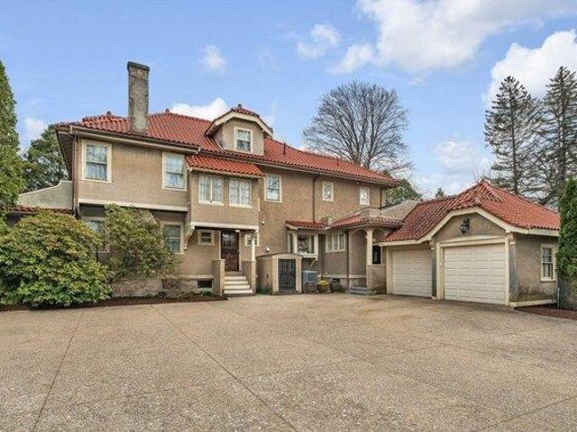 house with 6 bedroom, Needham MA DS102827030