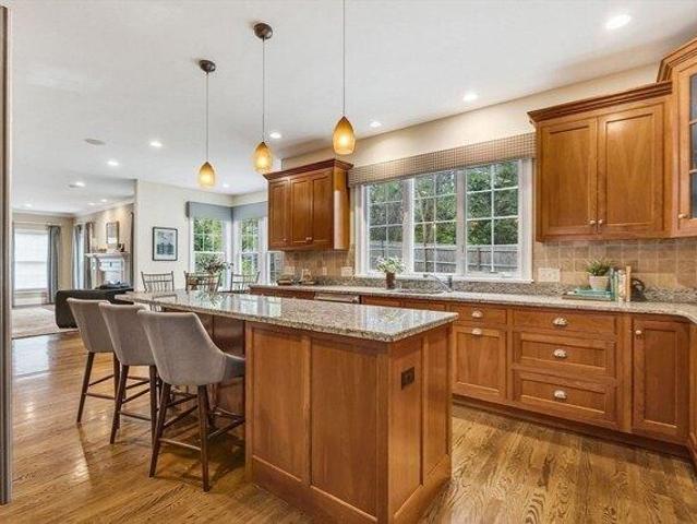 house with 6 bedroom, Needham MA ES103930099