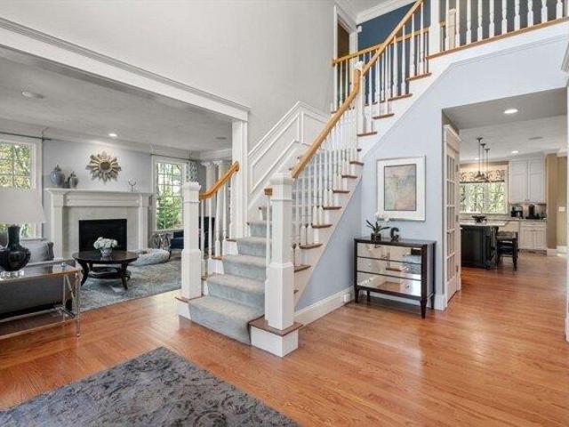 house with 6 bedroom, Needham MA ES103965836