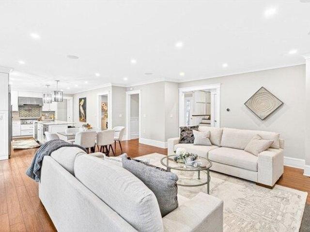 house with 6 bedroom, Newton MA DS102592762