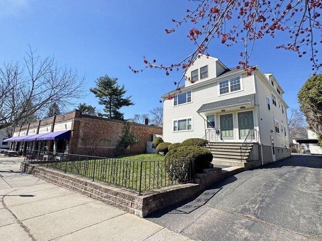 house with 6 bedroom, Newton MA DS102372234
