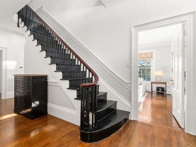 house with 6 bedroom, Newton MA DS103222748