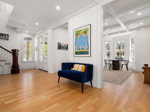 house with 6 bedroom, Newton MA ES103033949