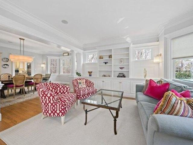 house with 6 bedroom, Newton MA ES103102020