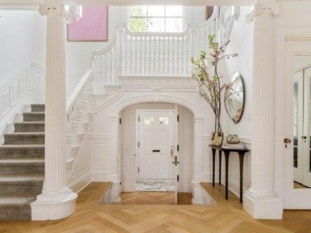 house with 6 bedroom, Newton MA ES103125917
