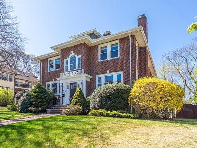 house with 6 bedroom, Newton MA ES103247675