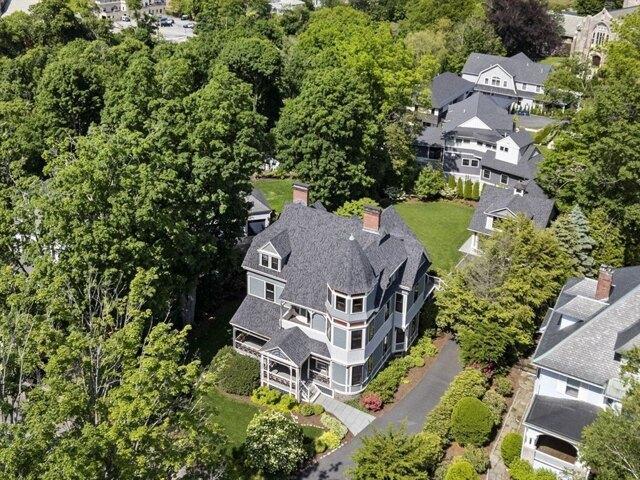 house with 6 bedroom, Newton MA ES104830919