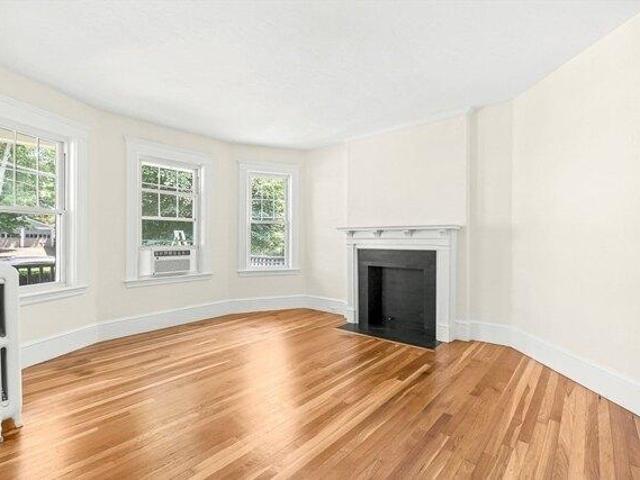 house with 6 bedroom, Newton MA ES104834132