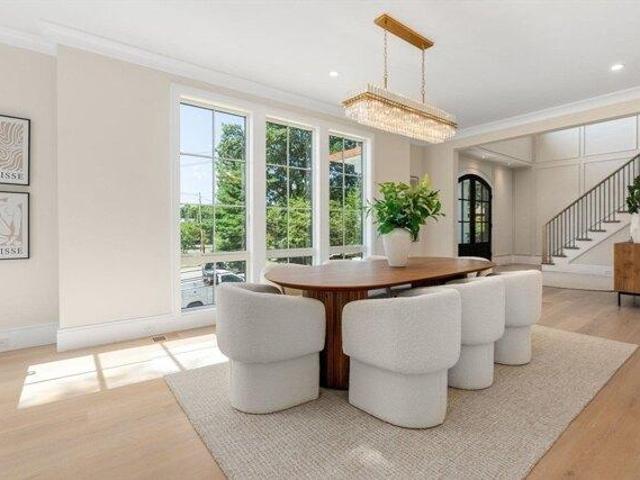 house with 6 bedroom, Newton MA ES104850599