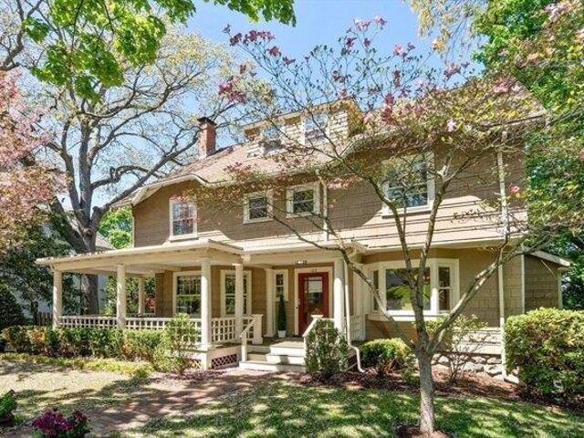 house with 6 bedroom, Newton MA ES104853286