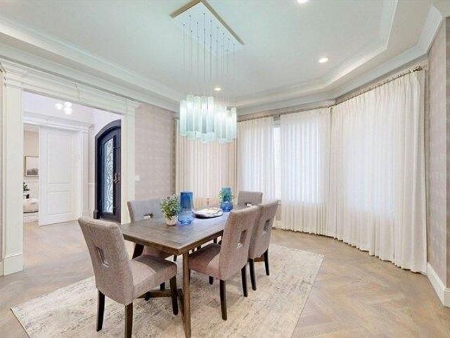house with 6 bedroom, Newton MA ES104043775