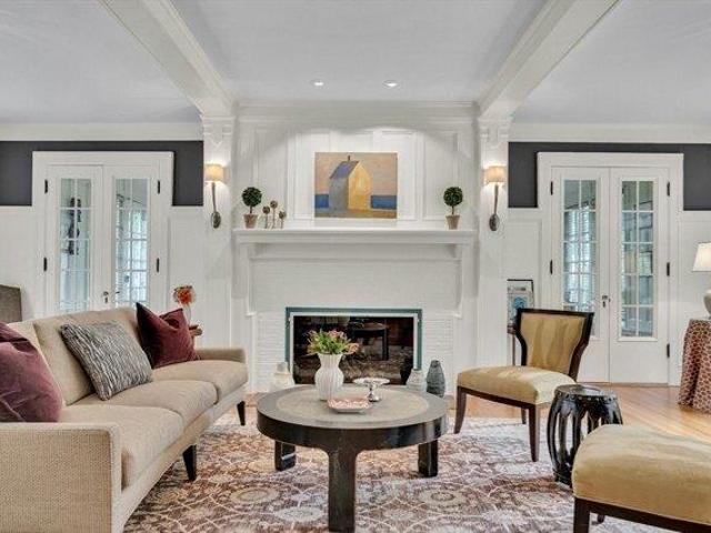 house with 6 bedroom, Newton MA ES105189849