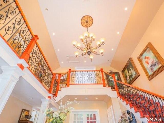 house with 6 bedroom, Newtown CT DS104076451