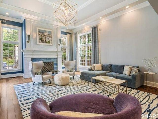 house with 6 bedroom, New Canaan CT ES104330576