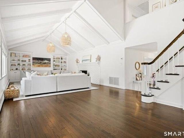 house with 6 bedroom, New Canaan CT ES104568594
