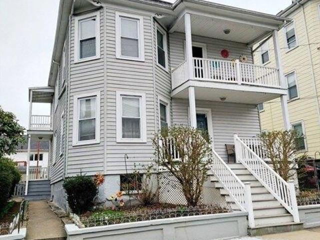 house with 6 bedroom, New Bedford MA DLS101661046