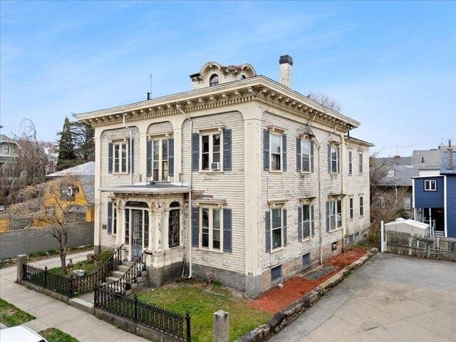 house with 6 bedroom, New Bedford MA DLS101705309