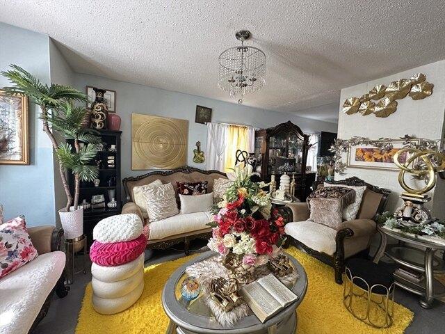 house with 6 bedroom, New Bedford MA DLS102061975
