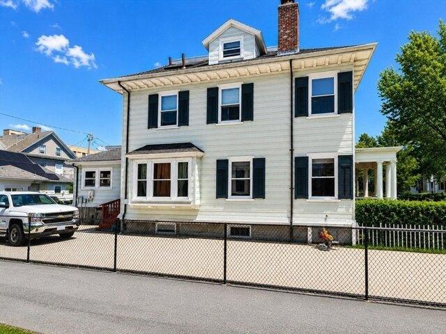 house with 6 bedroom, New Bedford MA DLS103019004
