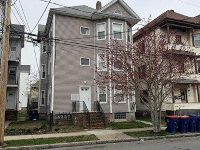 house with 6 bedroom, New Bedford MA ES103223200