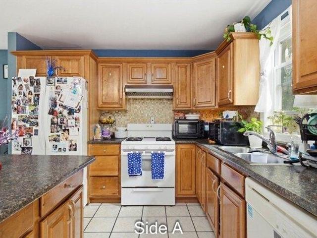 house with 6 bedroom, New Bedford MA ES104296668
