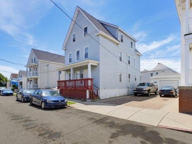 house with 6 bedroom, New Bedford MA ES104760784