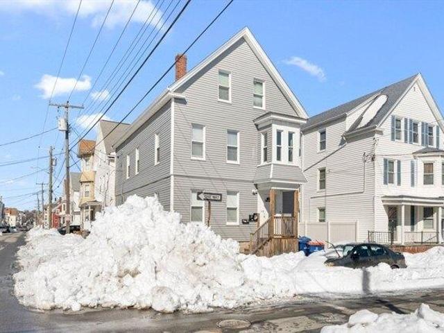 house with 6 bedroom, New Bedford MA ES104848821