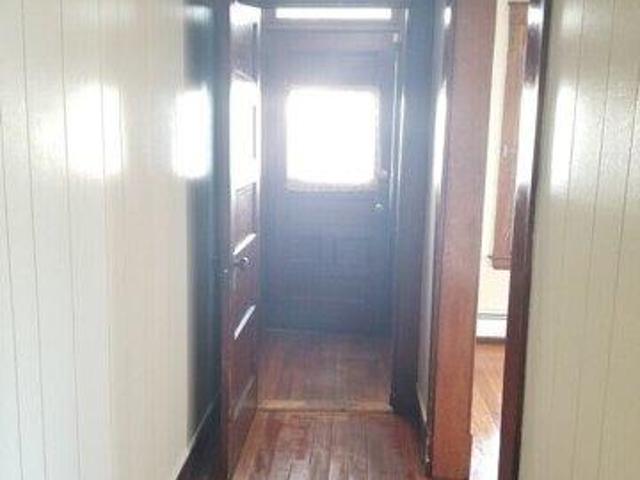 house with 6 bedroom, New Britain CT DLS101662297
