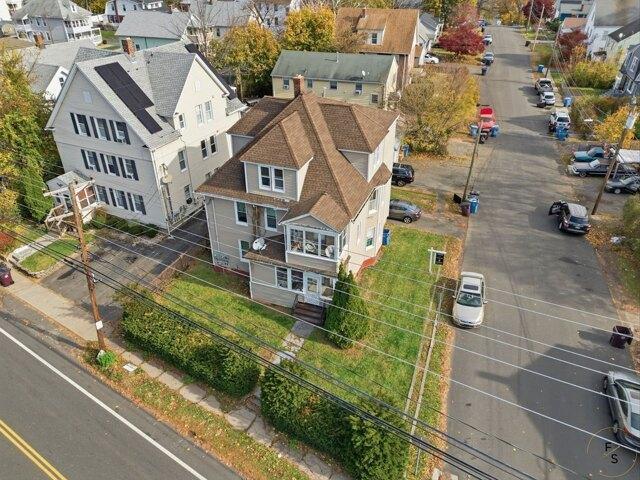 house with 6 bedroom, New Britain CT DLS102445747