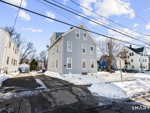 house with 6 bedroom, New Britain CT DLS102256028