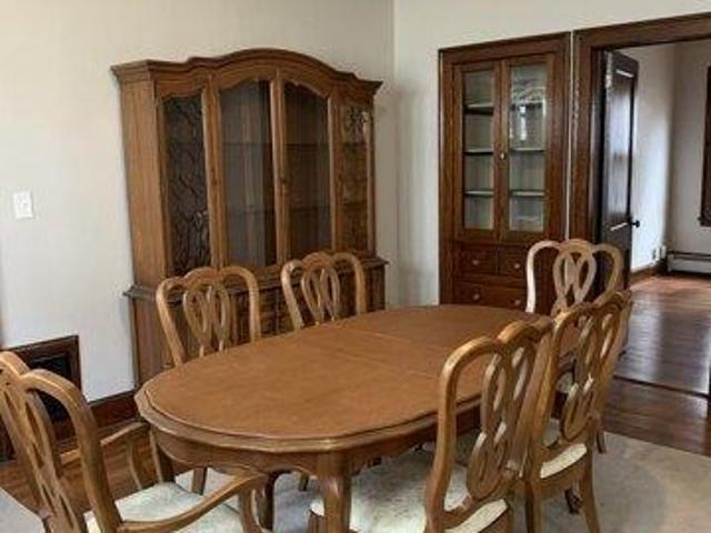 house with 6 bedroom, New Britain CT ES103126285