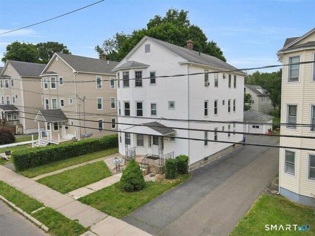 house with 6 bedroom, New Britain CT ES104757229