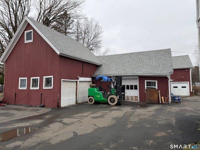house with 6 bedroom, New Britain CT ES104831146