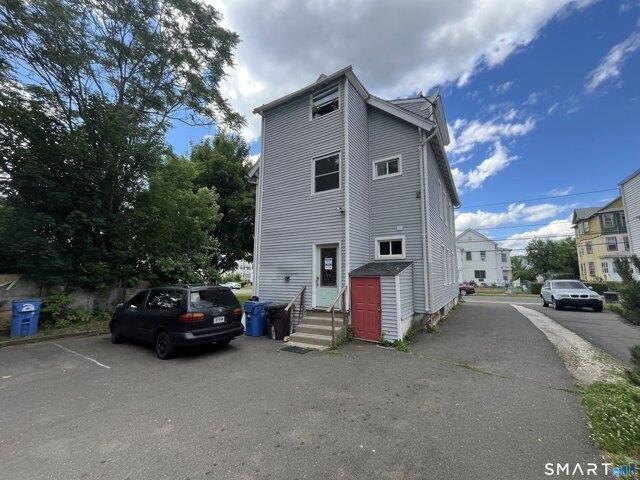 house with 6 bedroom, New Britain CT ES104920231